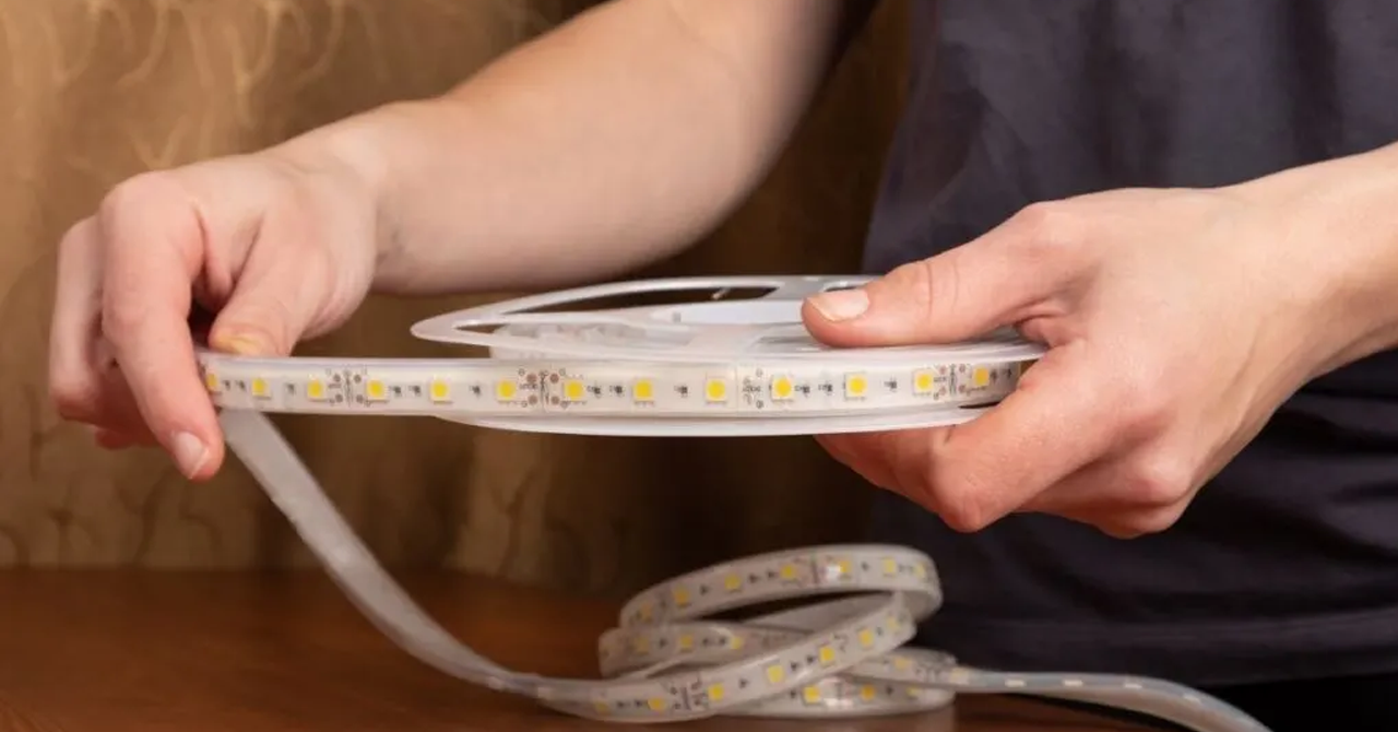 How To Install Led Strip Lights On Ceiling | Shelly Lighting